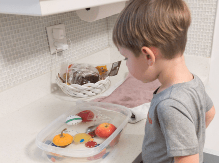 5 Dumping Activities for Toddlers That Satisfy Your Child's Urge to Du ...