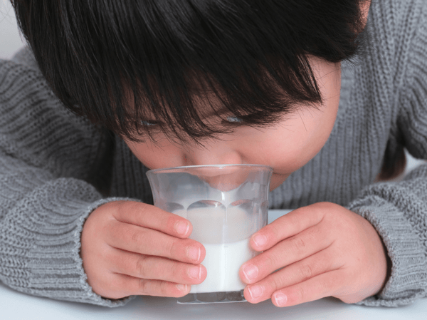 How to Introduce An Open Cup to Infants And Toddlers - The Montessori Room