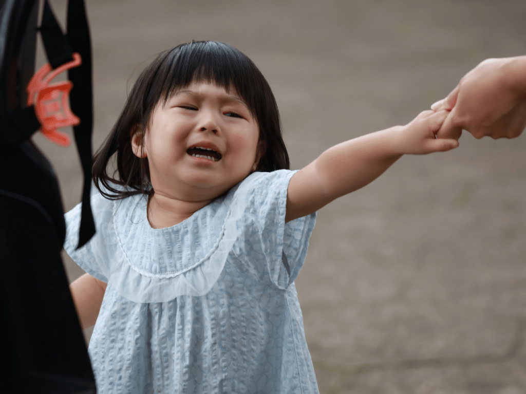 What To Do If Your Child is Struggling With School or Daycare Drop Off ...